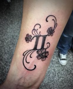 Female unique gemini tattoos - tkswit