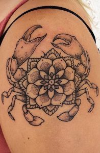 85 Unique Cancer Zodiac Tattoos to Compliment Your Body and Personality ...