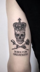 100+ Regal Crown Tattoos Fit for a King/Queen - Tattoo Me Now