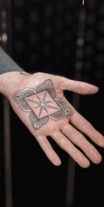 100 Captivating Palm Tattoos for Men and Women - Tattoo Me Now